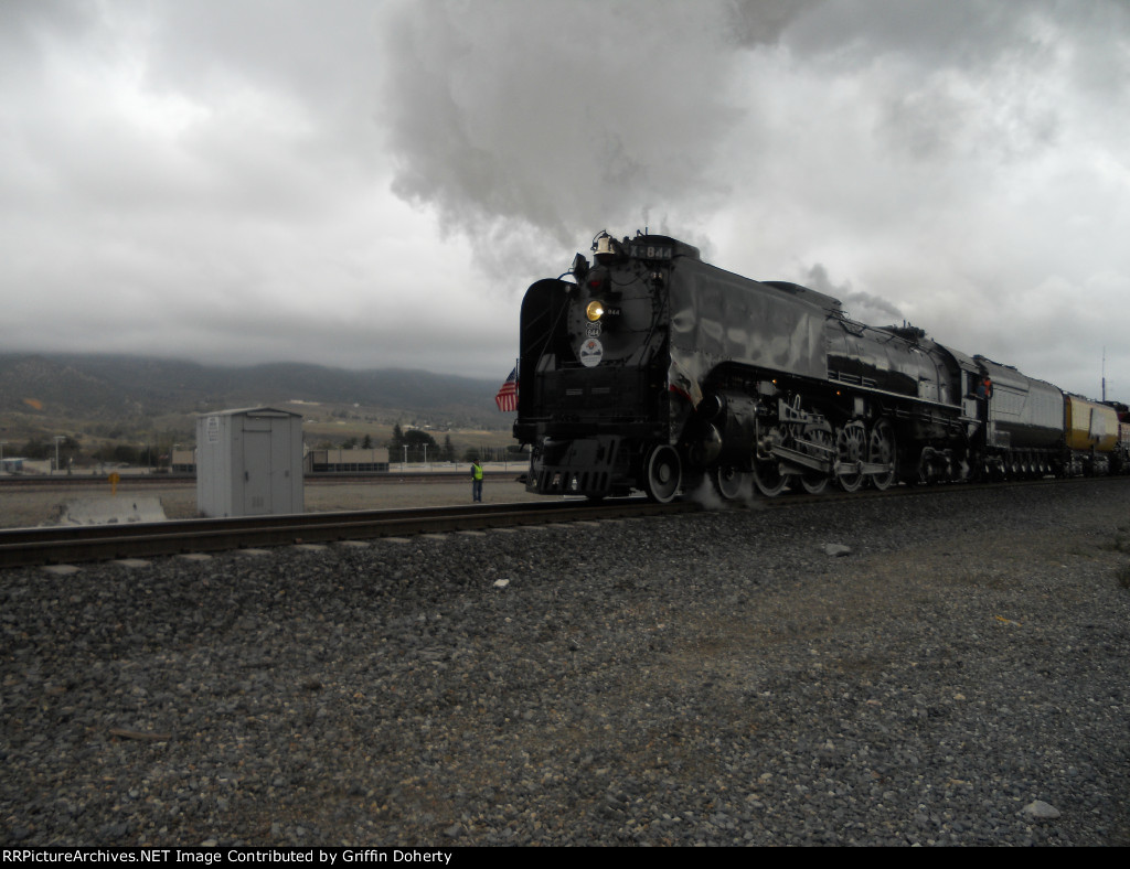 Union Pacific 844 at Devore