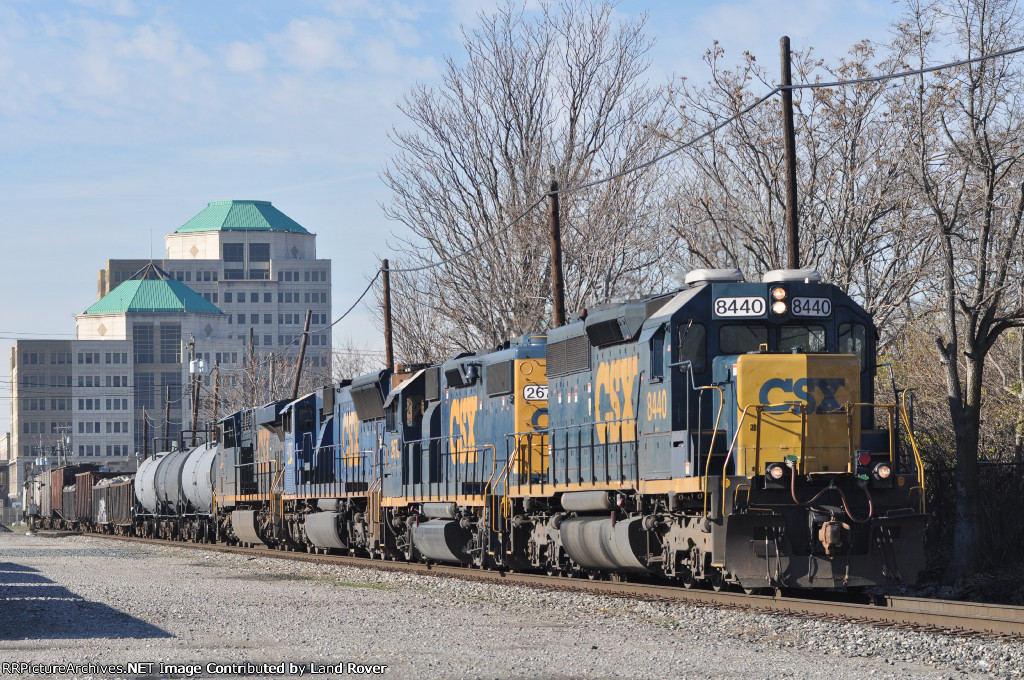 CSXT 8440 On CSX Q 501