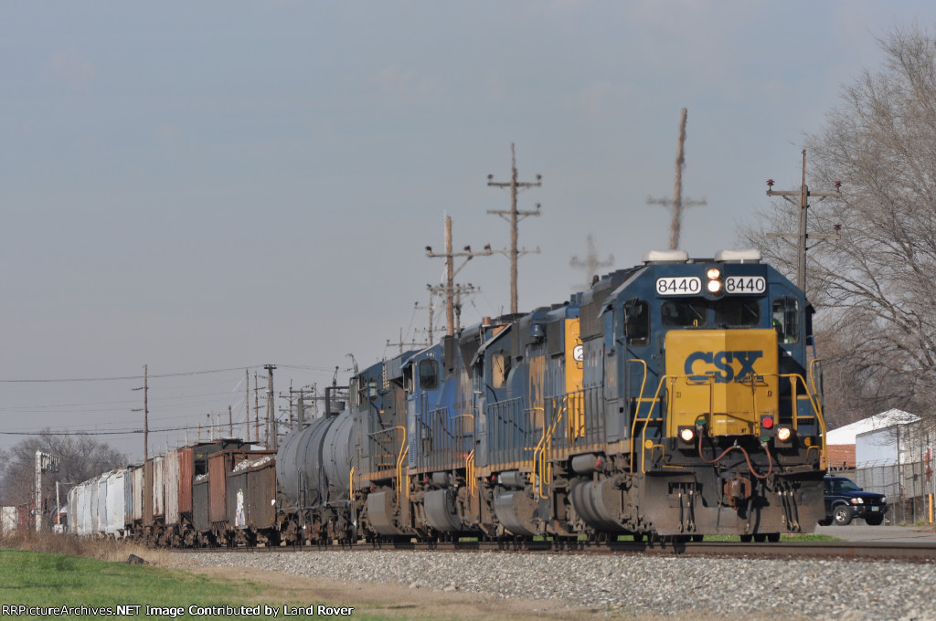 CSXT 8440 On CSX Q 501