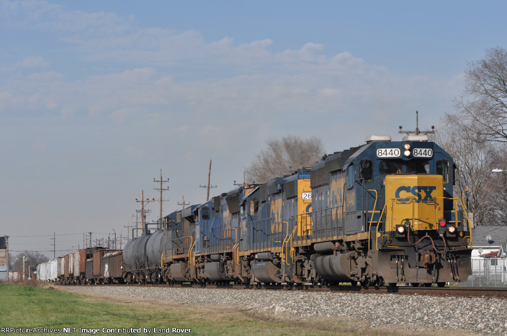 CSXT 8440 On CSX Q 501