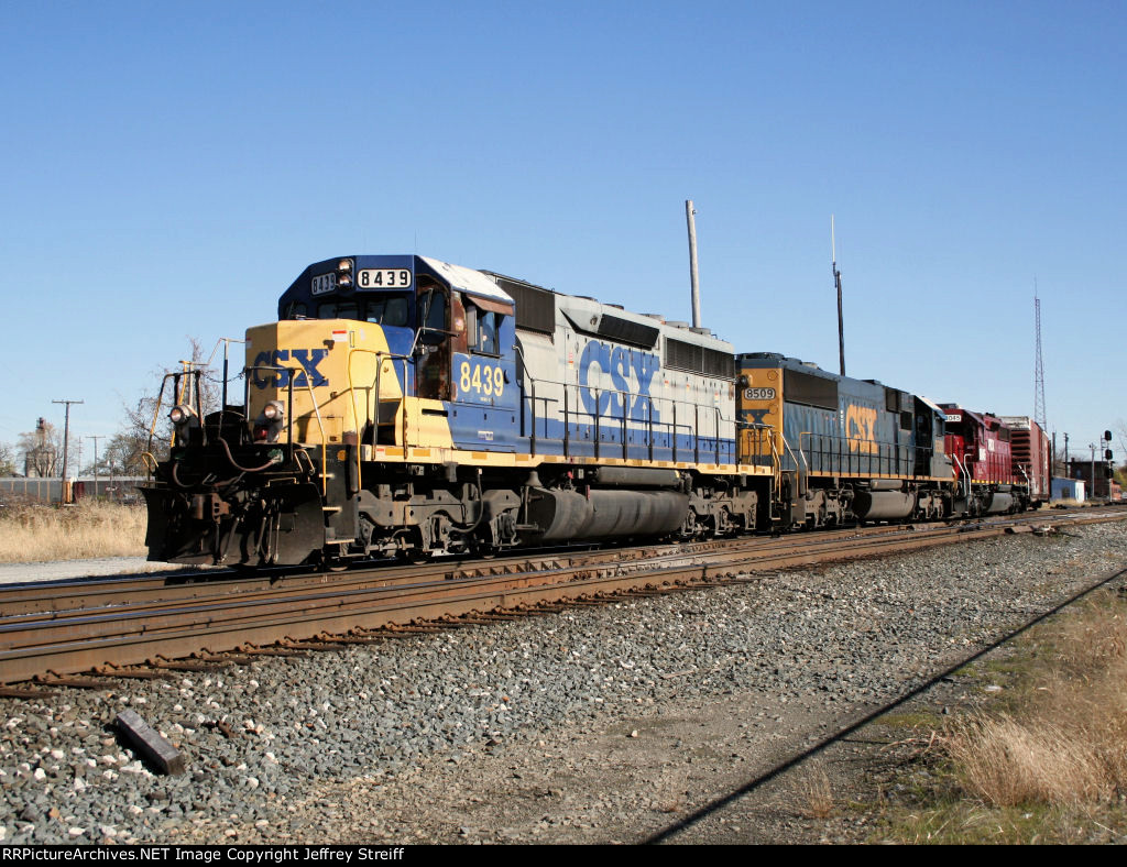 CSXT 8439