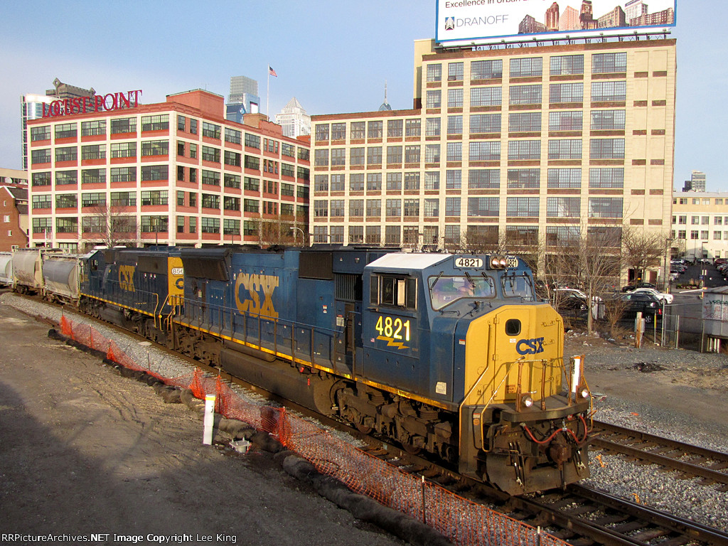 CSX 4821 Q439