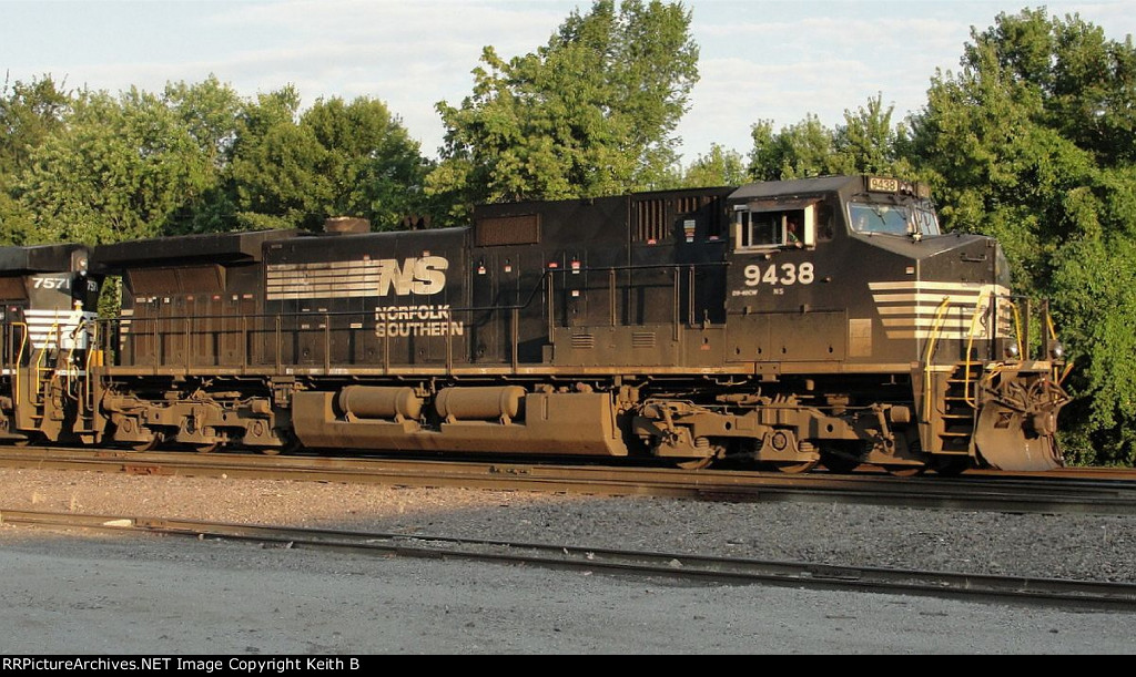 NS 9438