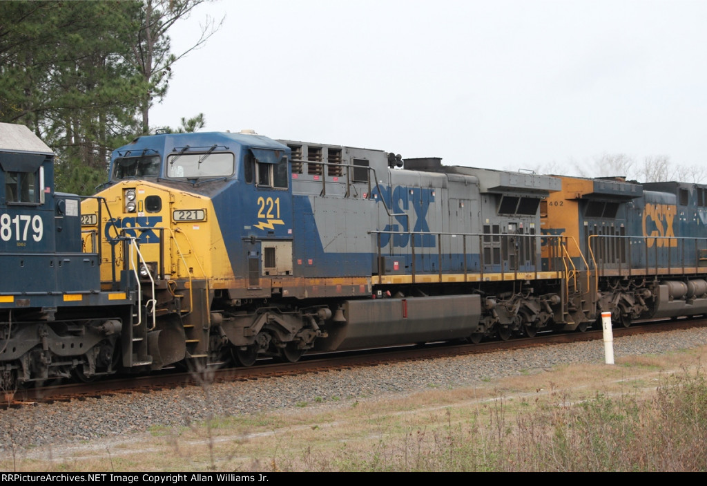 CSX 221