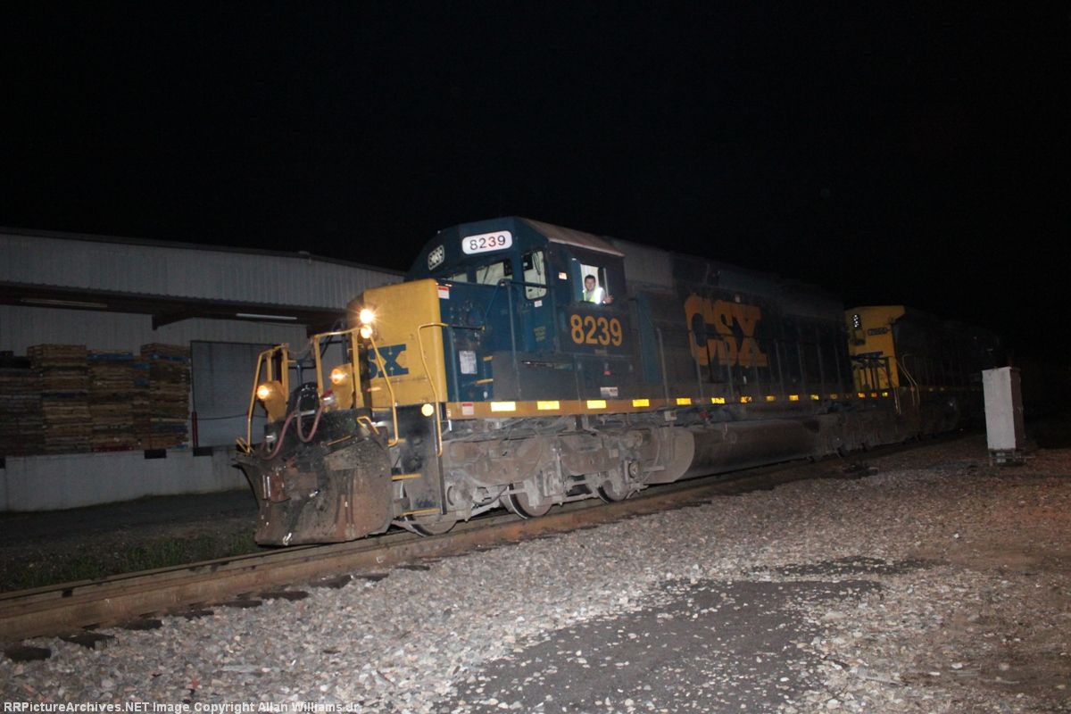 CSX 8239