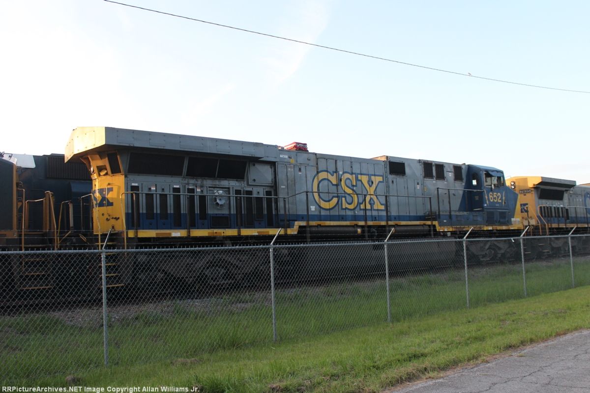CSX 652