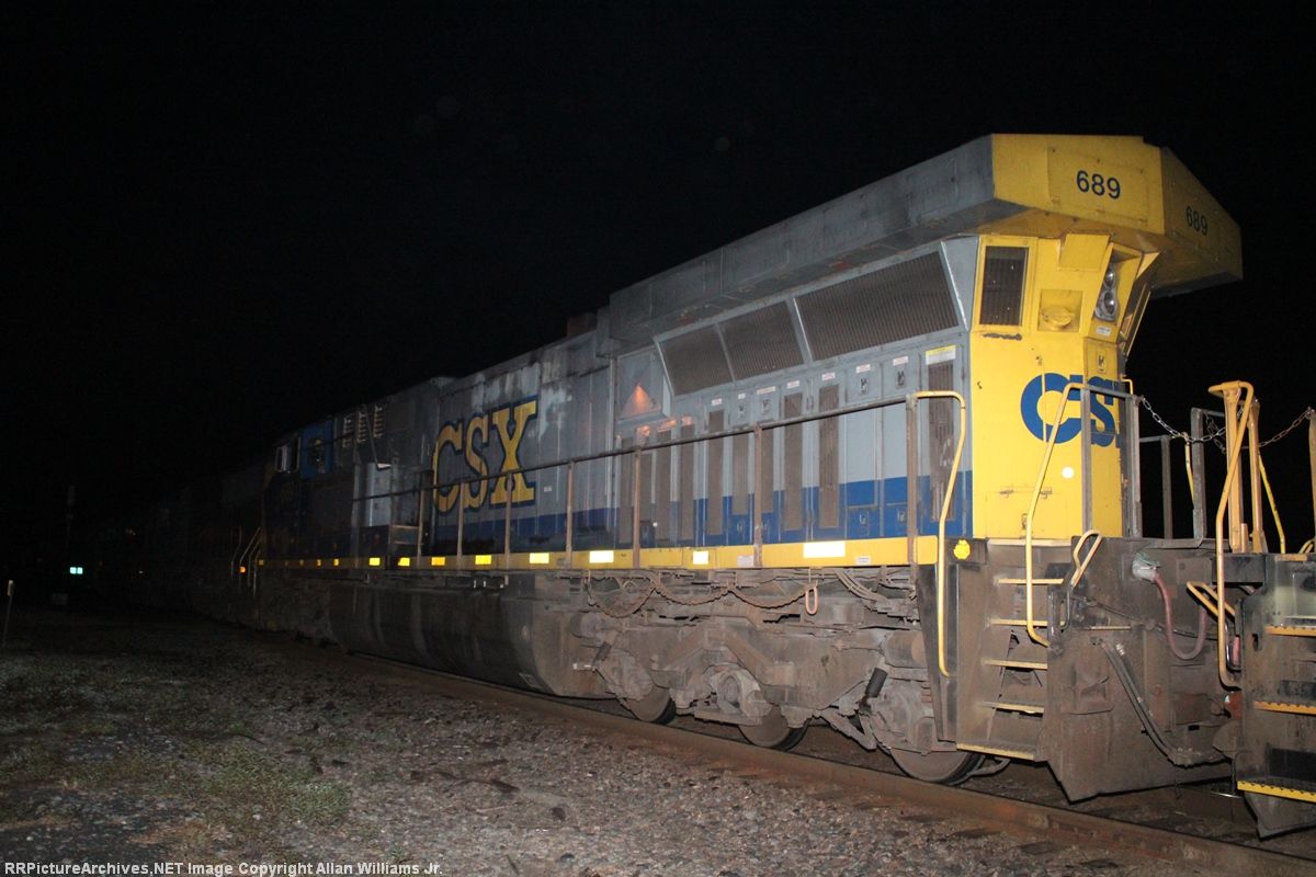 CSX 689