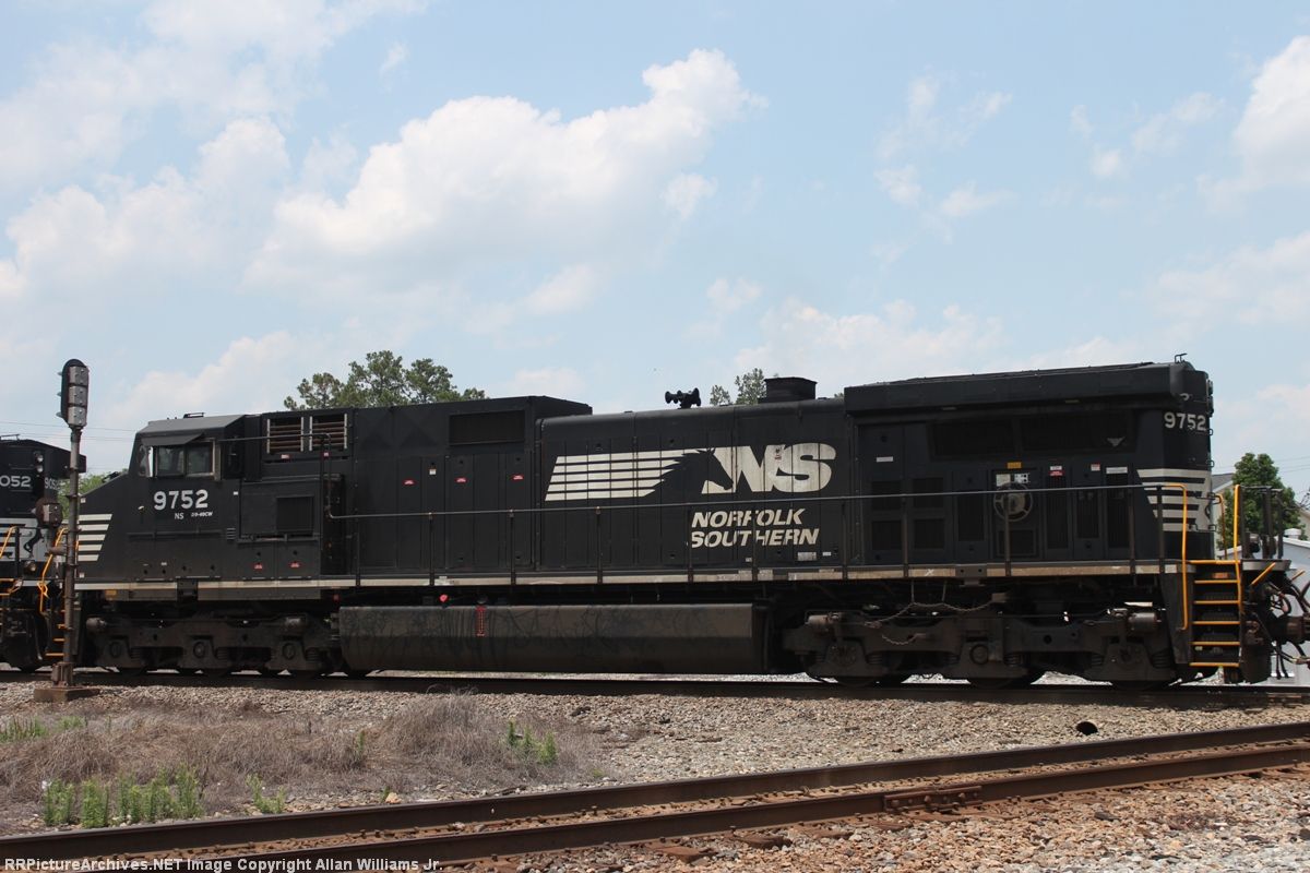 NS 9752