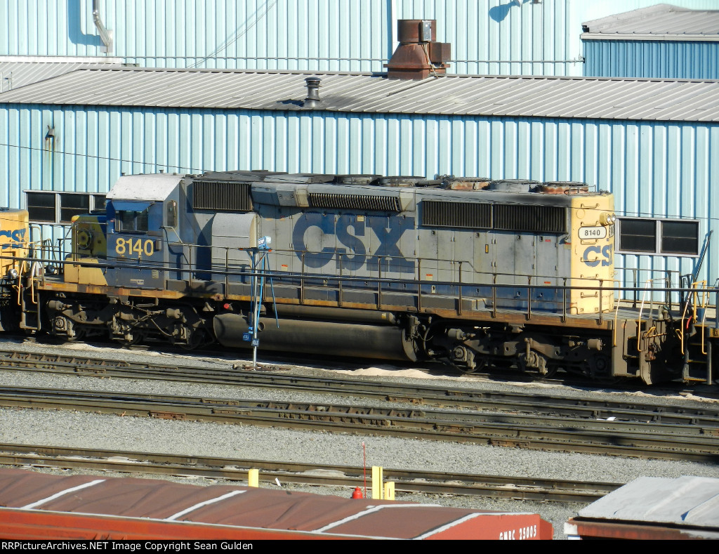 CSXT EMD SD40-2 8140