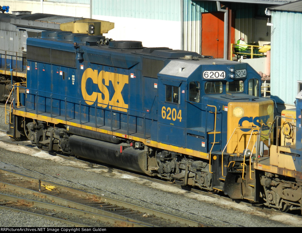 CSXT EMD GP40-2 6204