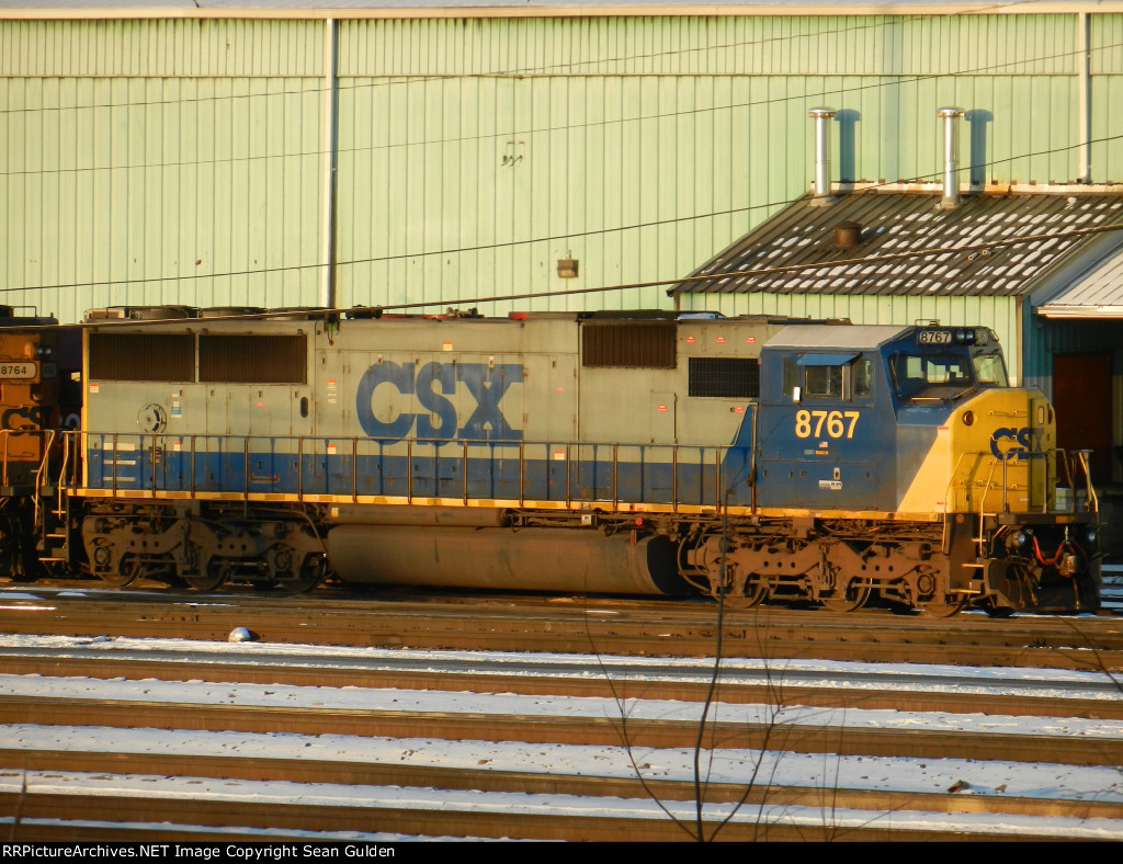 CSXT EMD SD60M 8767
