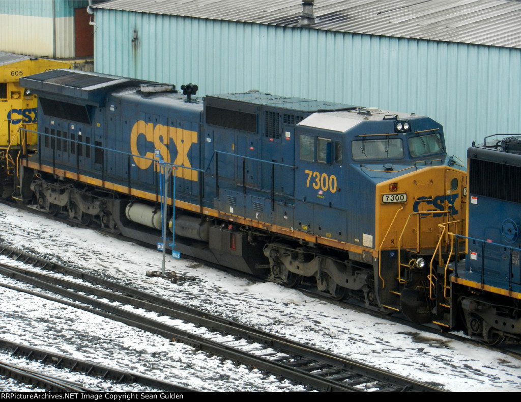 CSXT GE C40-8W 7300