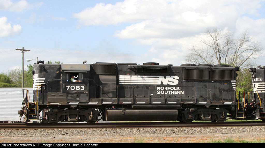 NS 7083