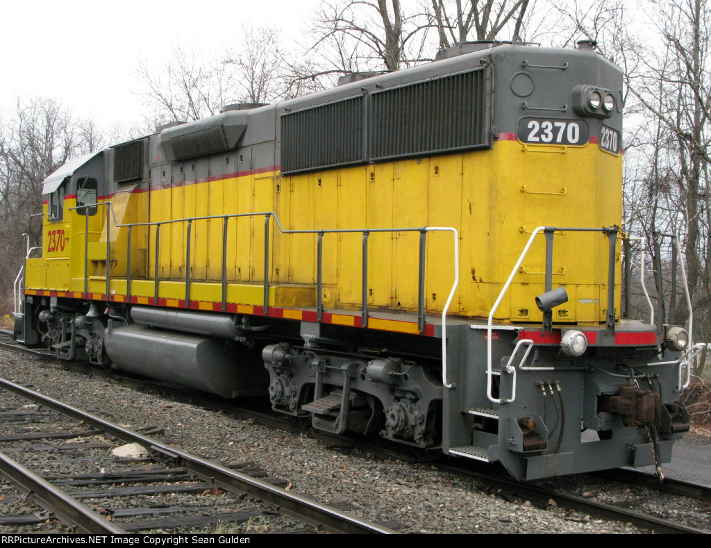 NEGS EMD GP39-2 2370
