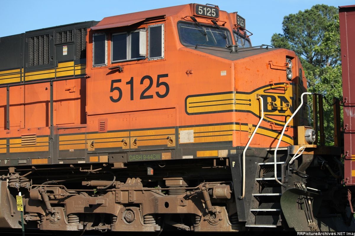 BNSF 5125