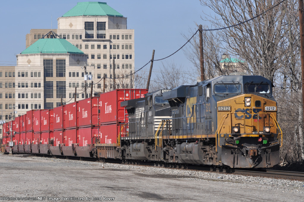 CSXT 5212 On NS 25 A Eastbound