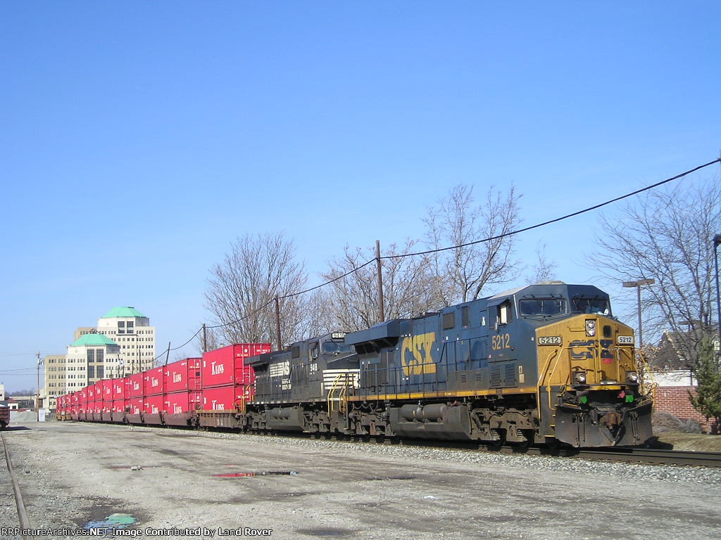 CSXT 5212 On NS 25 A Eastbound
