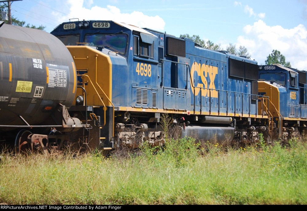 CSX 4698