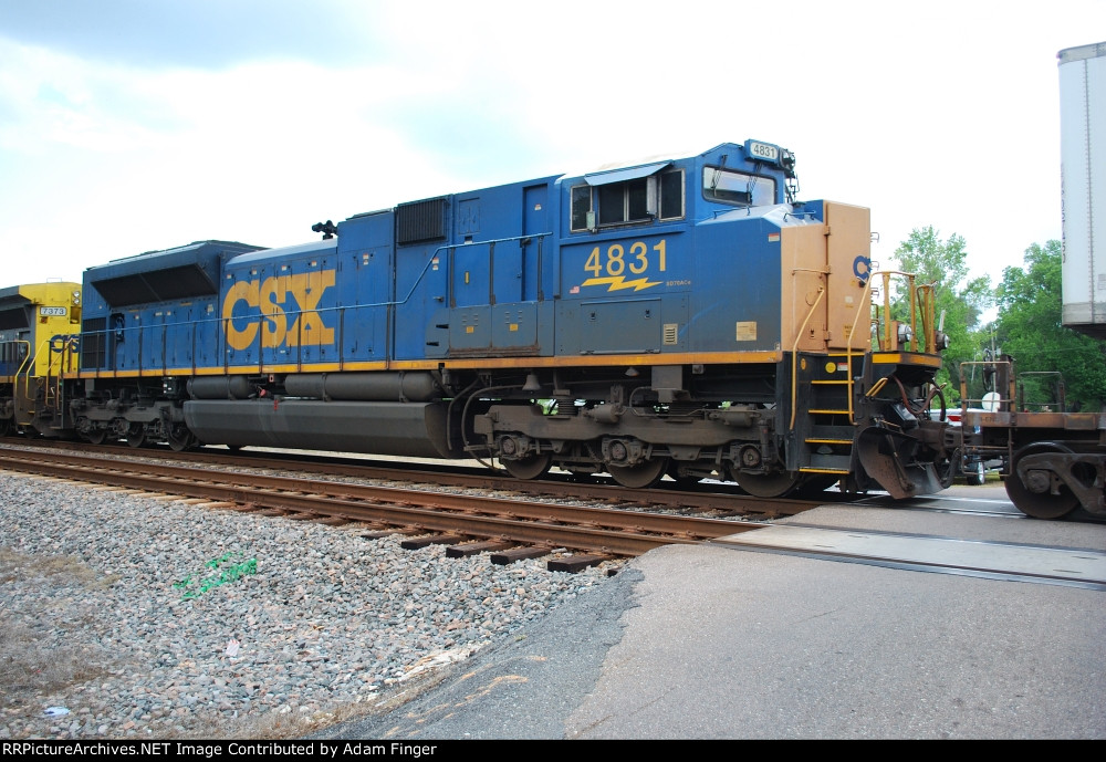 CSX 4831