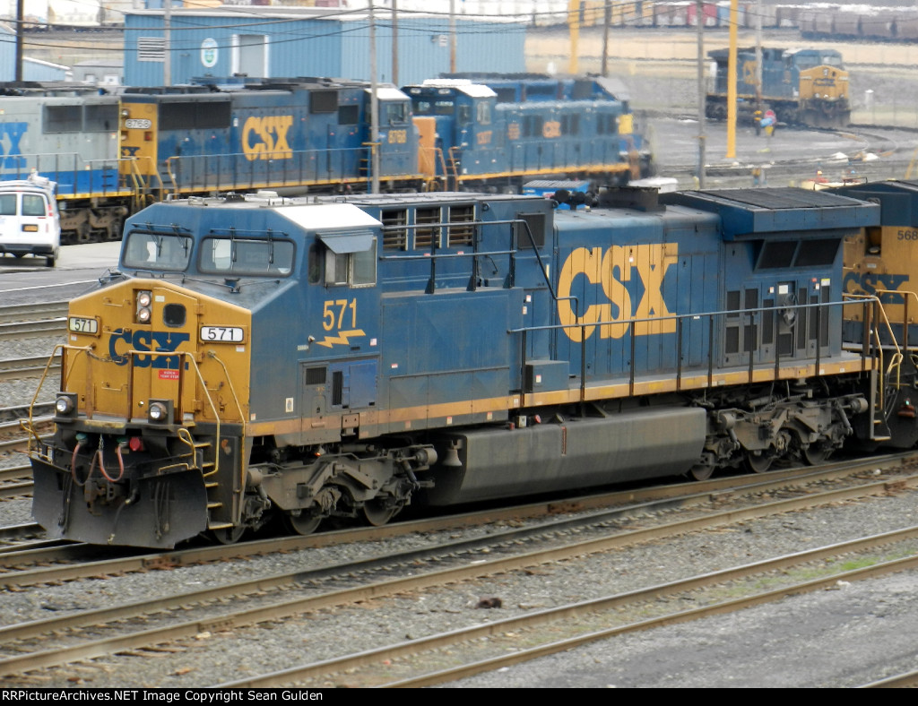 CSXT GE AC4400CW 571