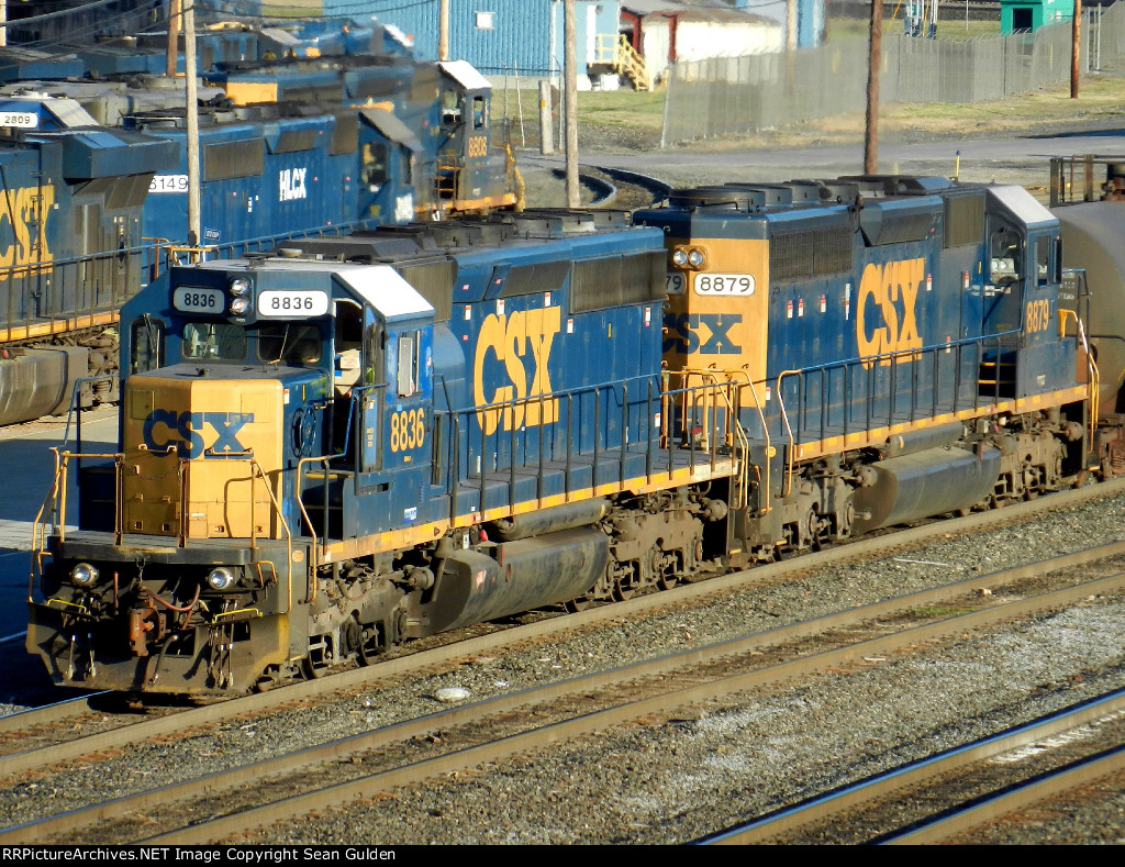 CSXT EMD SD40-2's 8836 & 8879