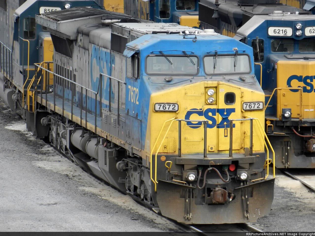 CSXT GE C40-8W 7672