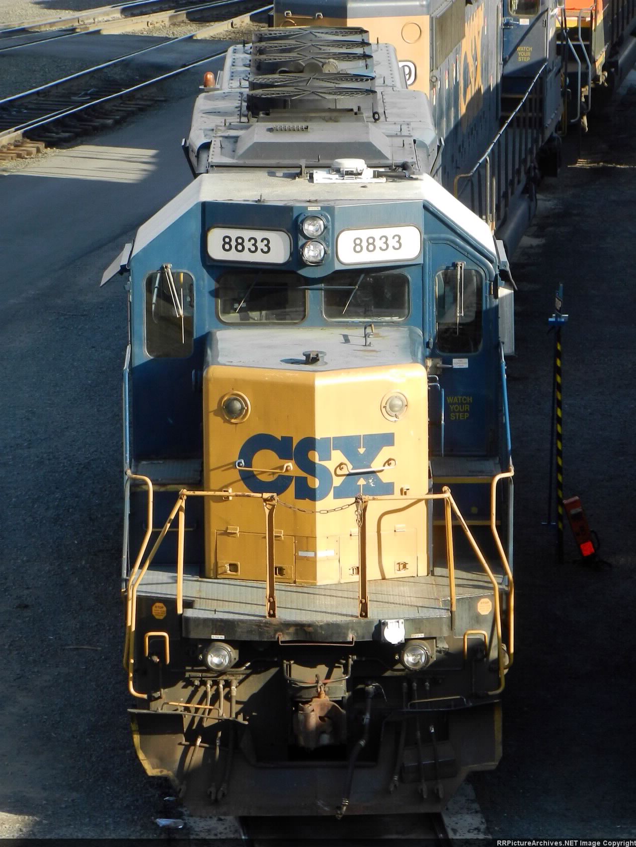 CSXT EMD SD40-2 8833