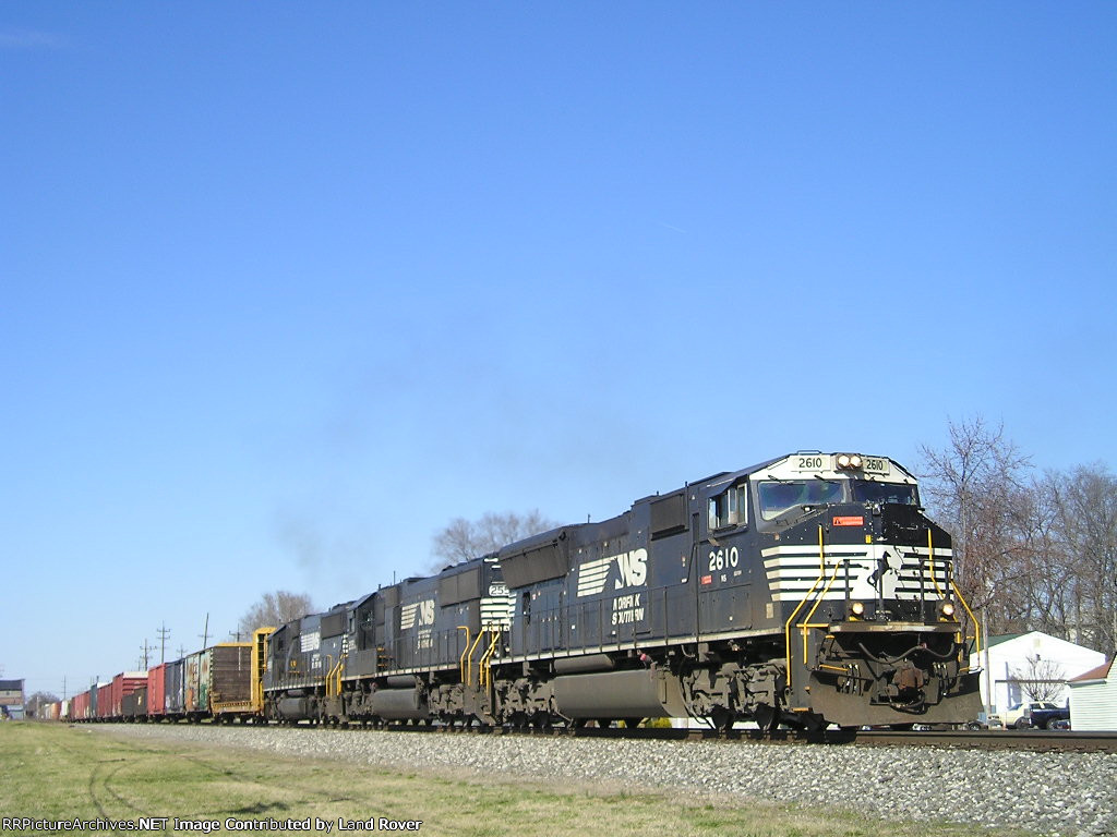 NS 2610 On NS 175