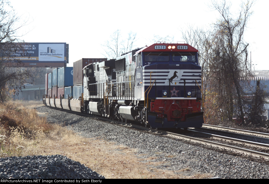 NS 227 EB @ MP:LG 1.0 W/ the veterans unit