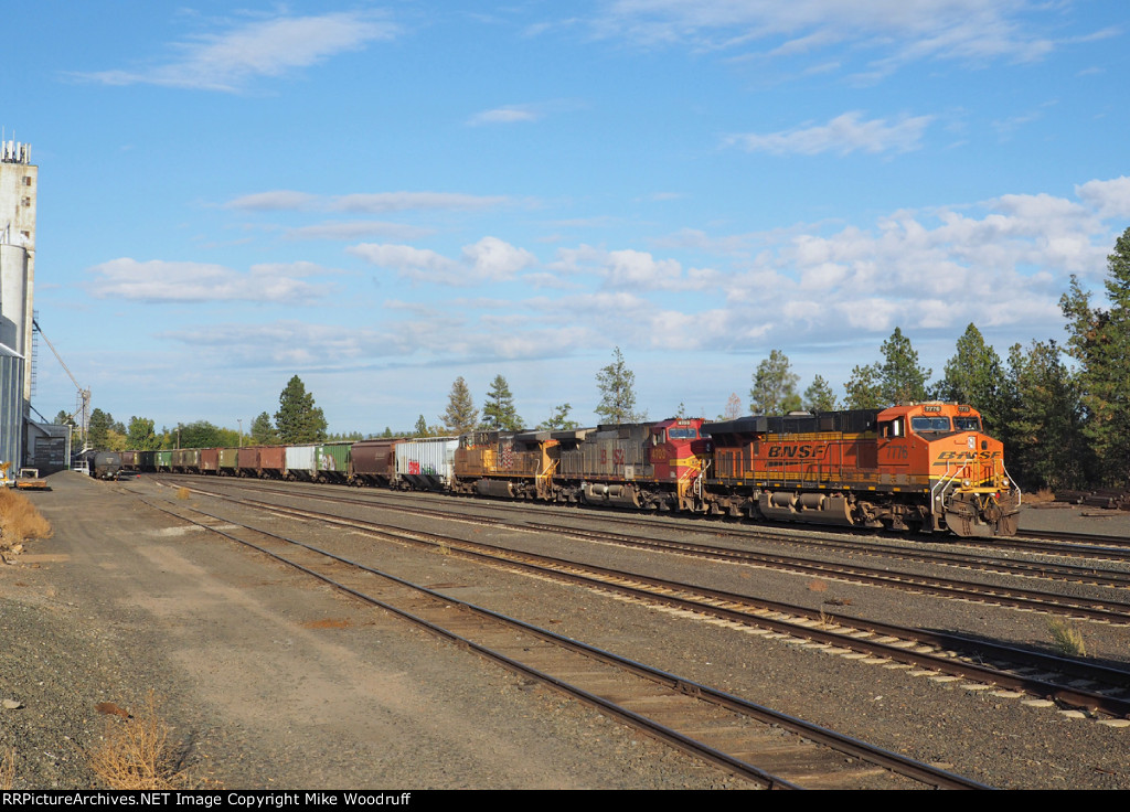 BNSF 7776