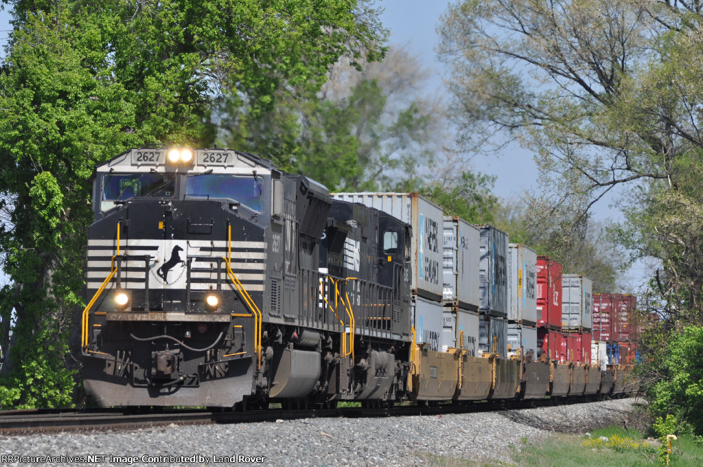 NS 2627 On NS 25 A Eastbound