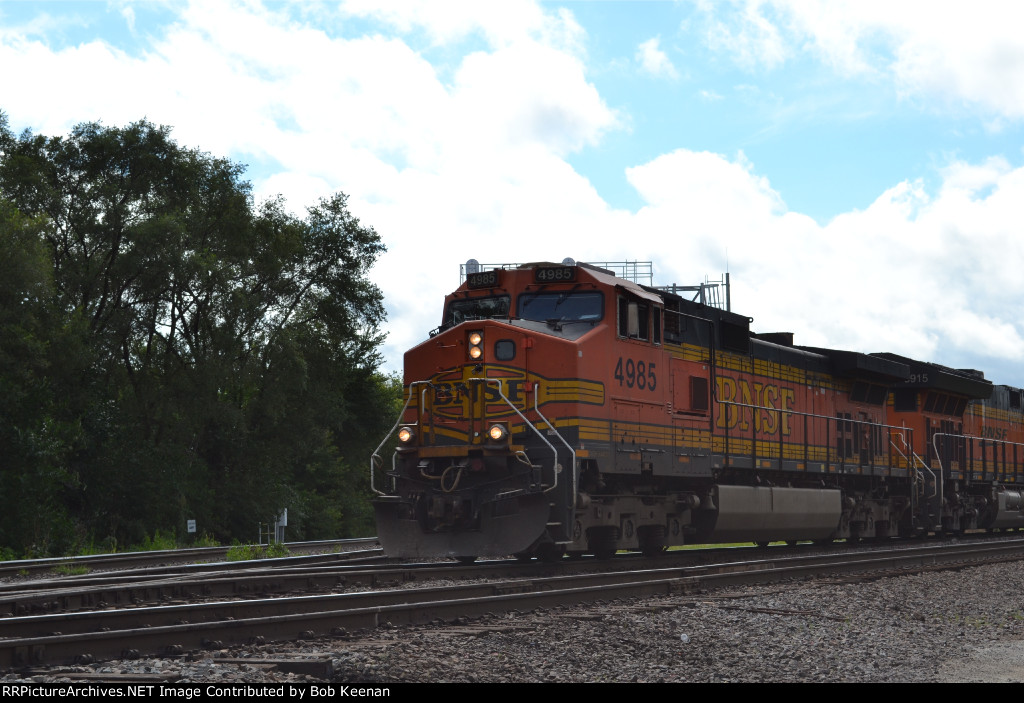 BNSF 4985