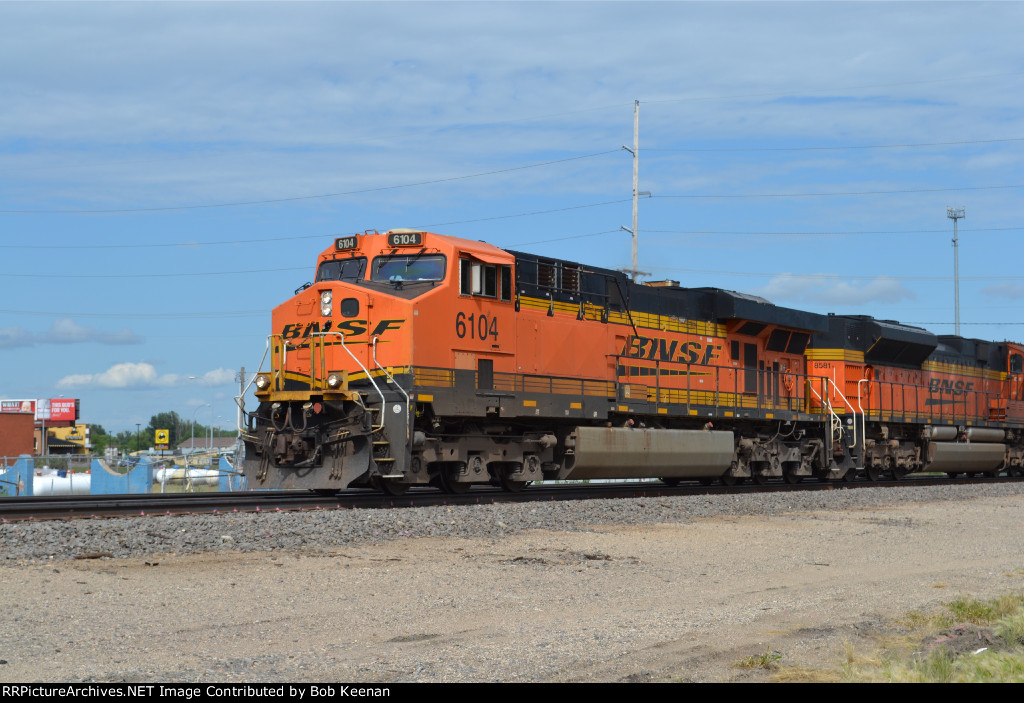 BNSF 6104