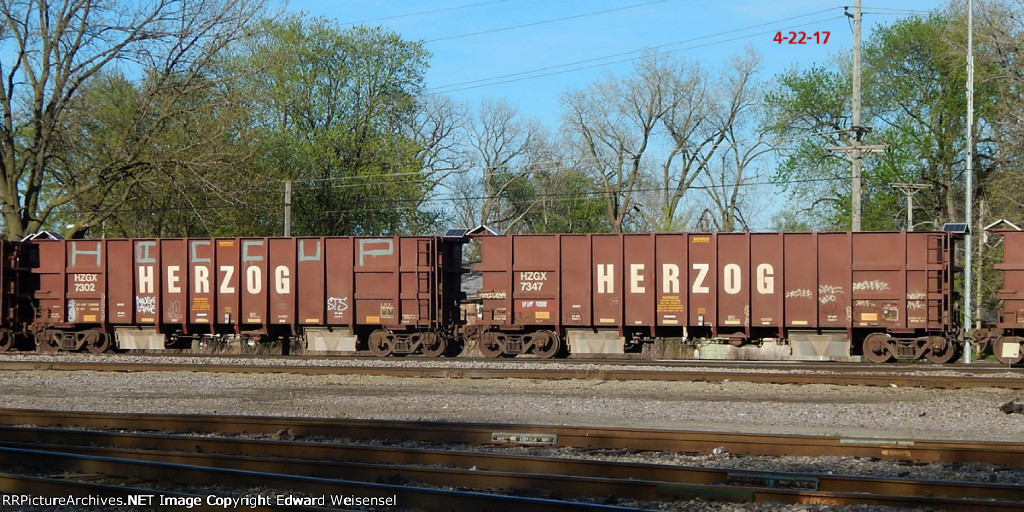 Empty Herzog ballast train had a huge HICCUP