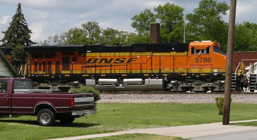 BNSF 5786