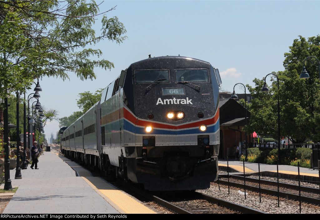 Amtrak 66