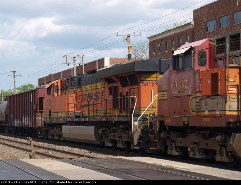 BNSF 5816