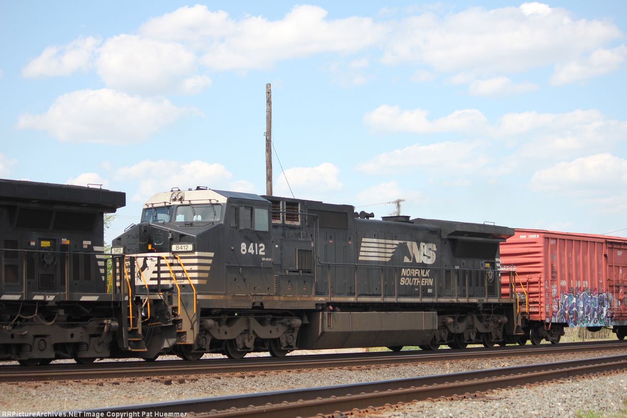 NS 8412