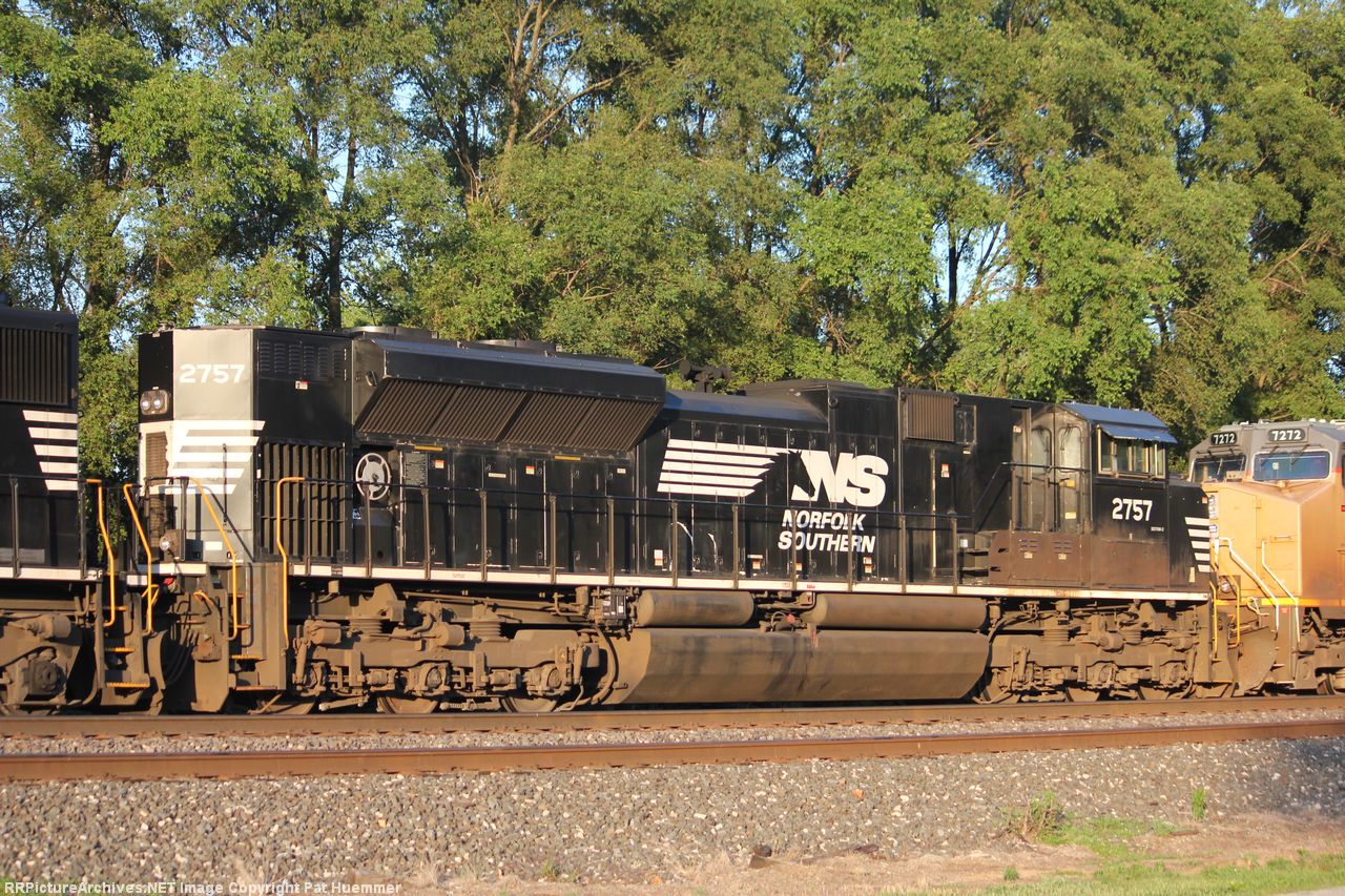 NS 2757