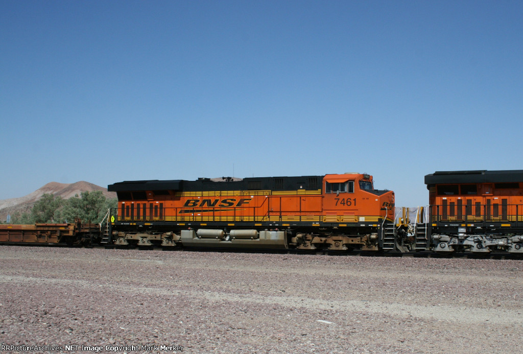 BNSF 7461