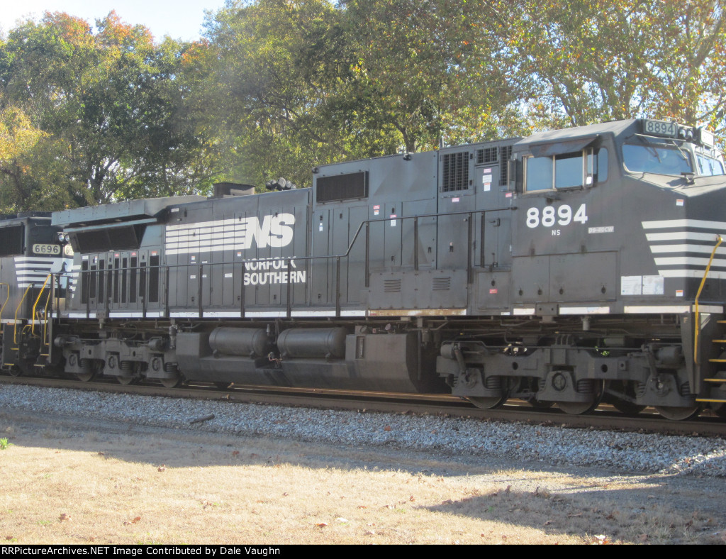 NS 8894