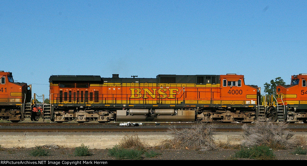 BNSF 4000