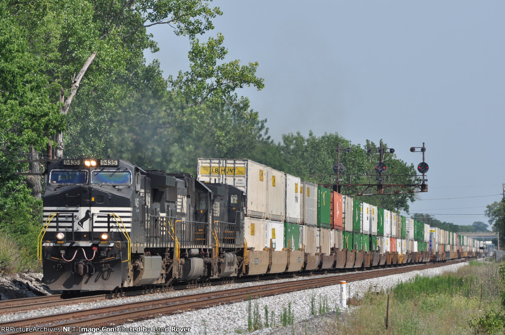 NS 9435 On NS 216 Northbound