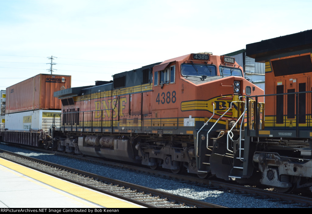 BNSF 4388