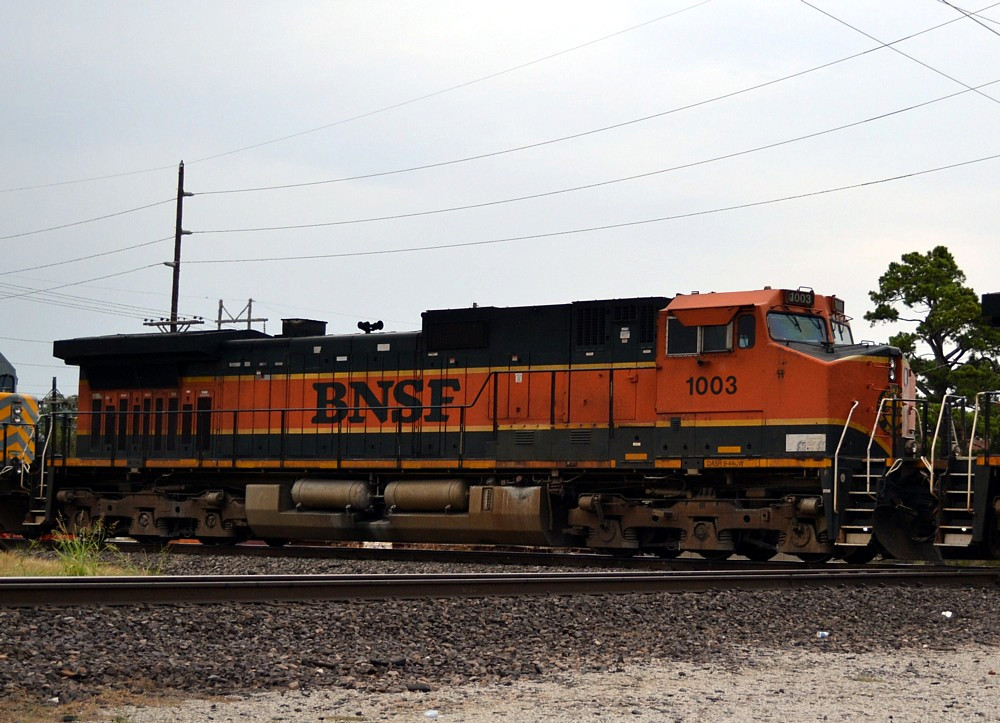 BNSF 1003