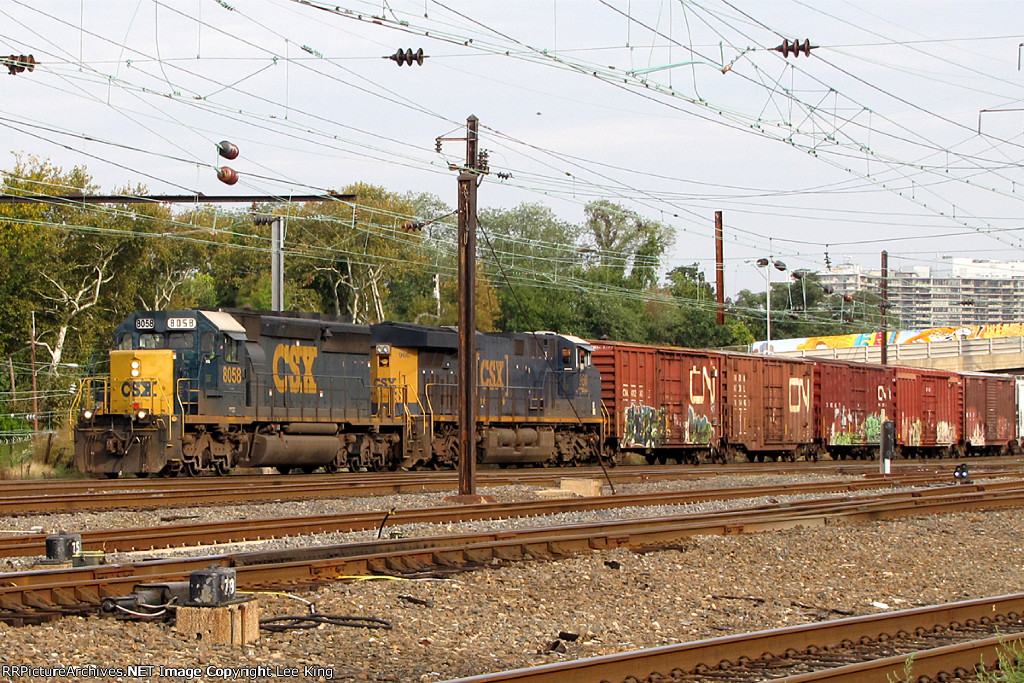 CSX 8058 Q300-06