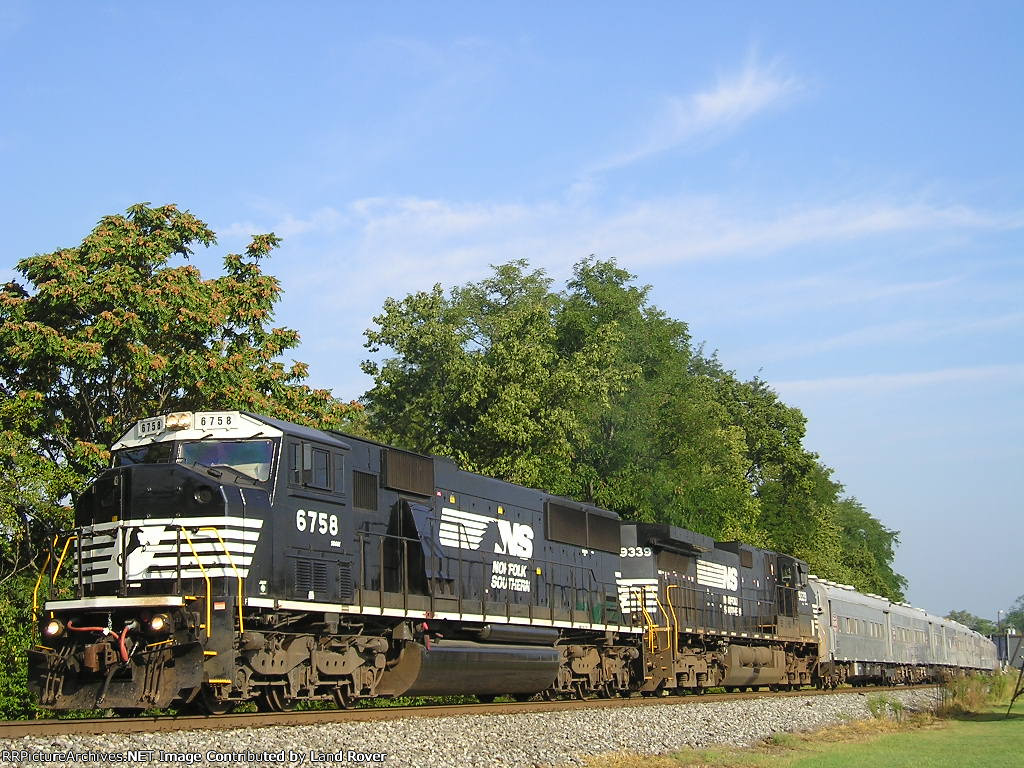 NS 6758 On NS 047 Eastbound
