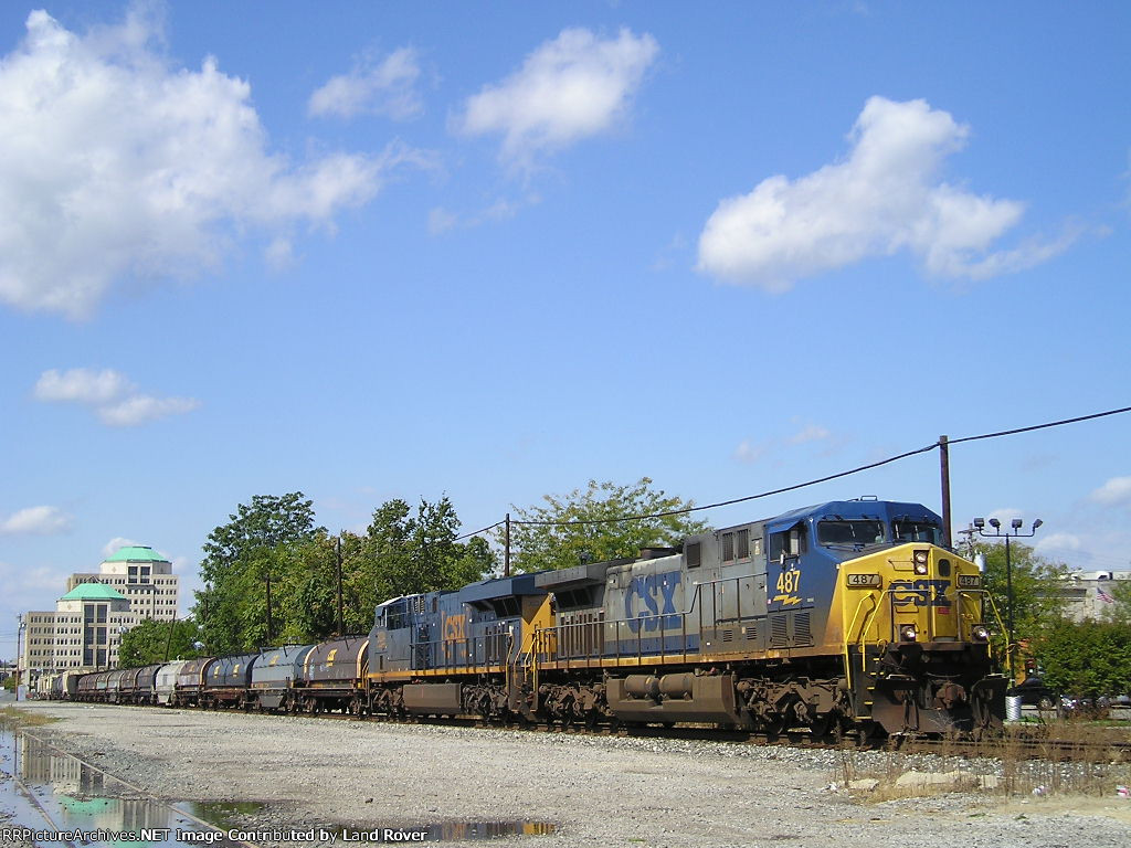 CSXT 487 On CSX Q 501 Eastbound