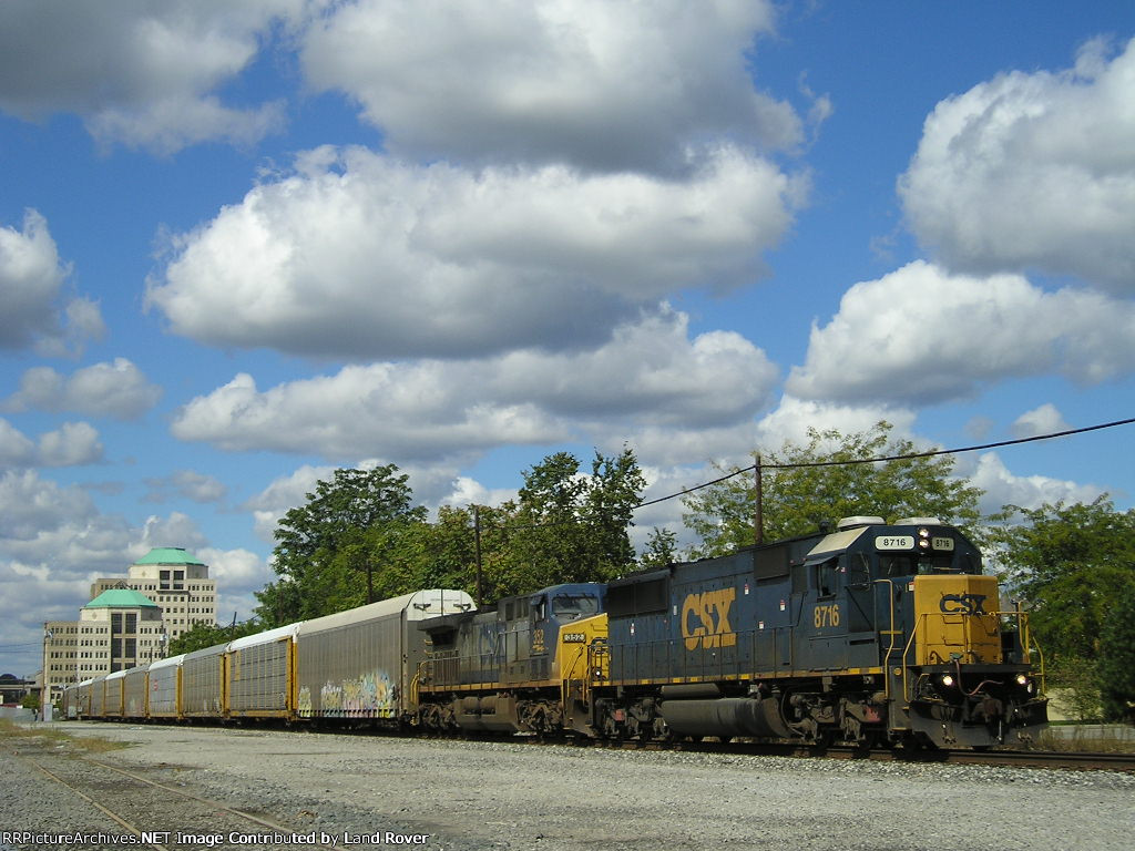 CSXT 8716 On CSX Q 243 Eastbound