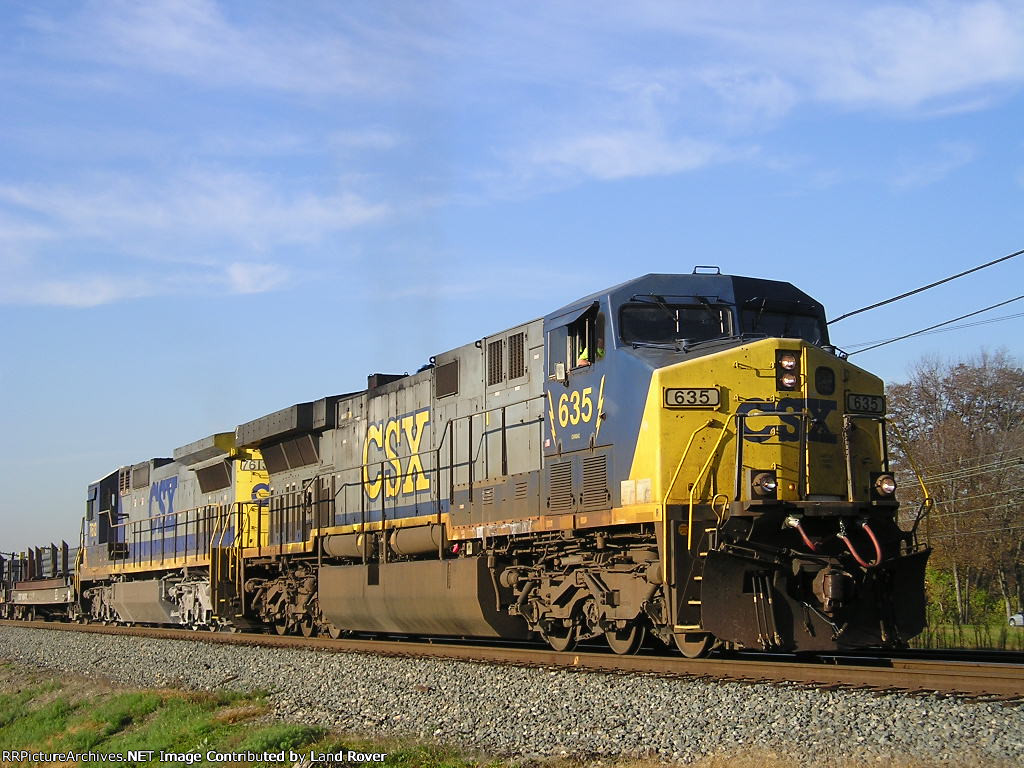 CSXT 635 On CSX K 587 Northbound